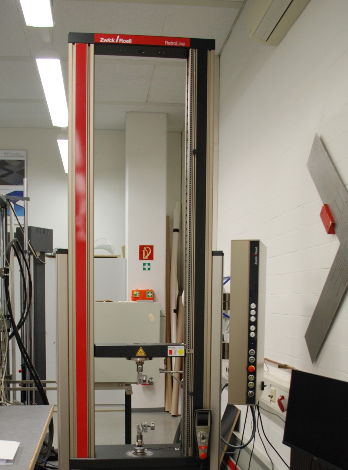 Universal test machine - 5 kN