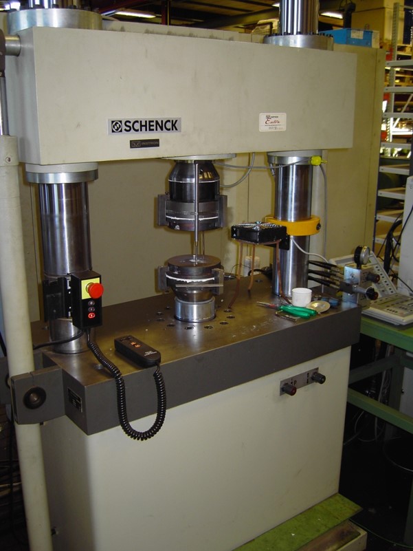 Ausstattung Werkstoffprüfung